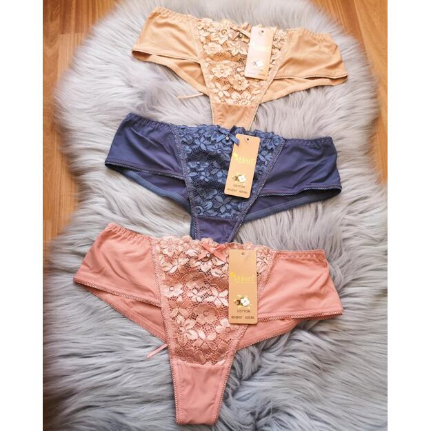 Moteriškos kelnaitės